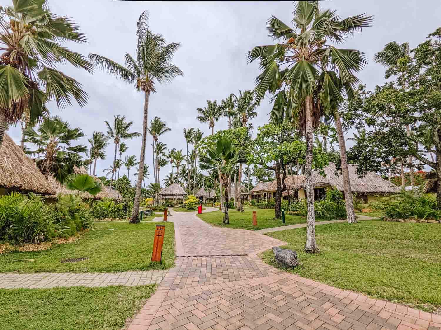 Outrigger Fiji Beach Resort Review – Finding Alexx