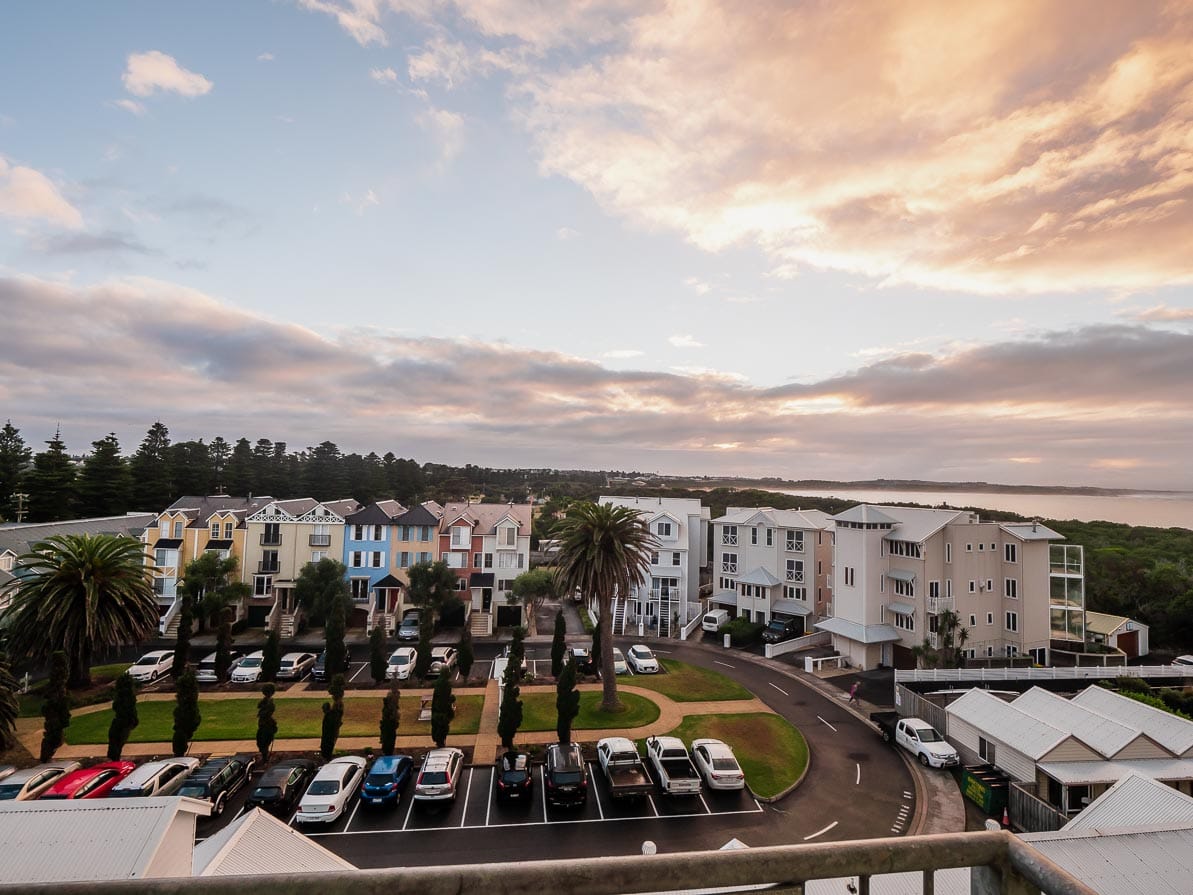 Hotel review: Deep Blue Hotel & Hot Springs Warrnambool – Finding Alexx