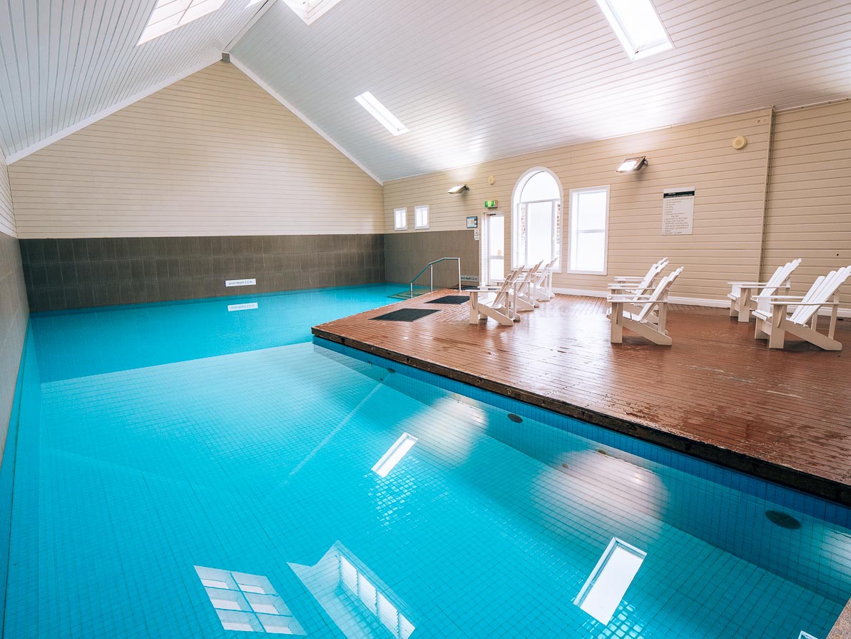 Hotel review: Deep Blue Hotel & Hot Springs Warrnambool – Finding Alexx