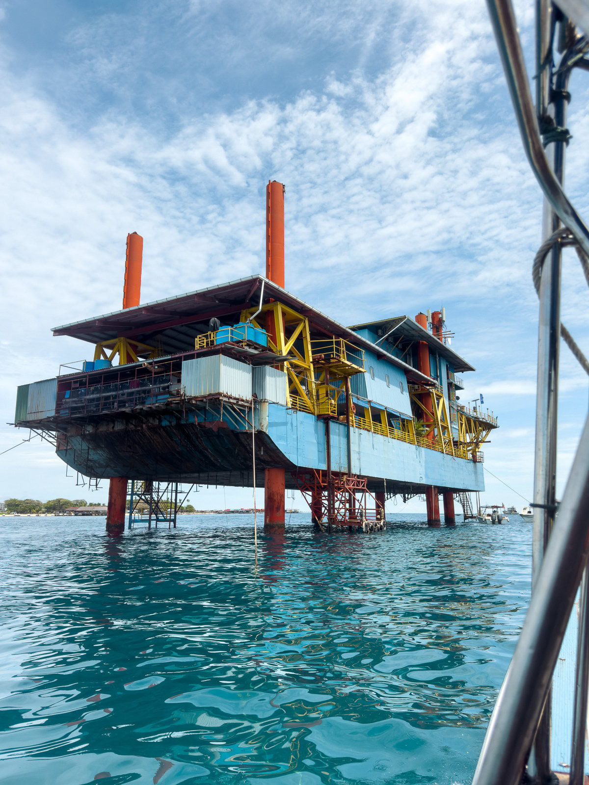 Seaventures Dive Rig in Borneo: Honest review (2024)